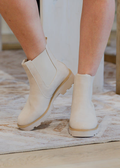 Footwear – Elle's Boutique